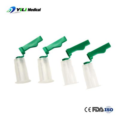China Disposable Butterfly Needle Holder Nontoxic Clip On Single Use Blood Collection Tube Holder for sale
