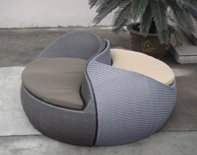 China Grey Fashion Comfortable Outdoor Rattan Daybed For Beach / Pool for sale