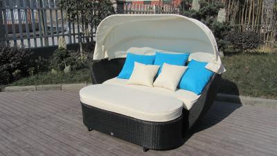 China Roofed Outdoor Rattan Daybed , Wicker Conservatory Furniture for sale