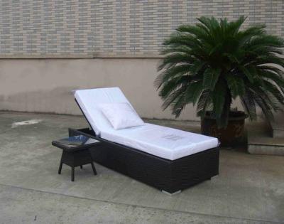 China Outdoor Folding Chaise Lounge , Rattan Wicker Beach Sunlounger for sale