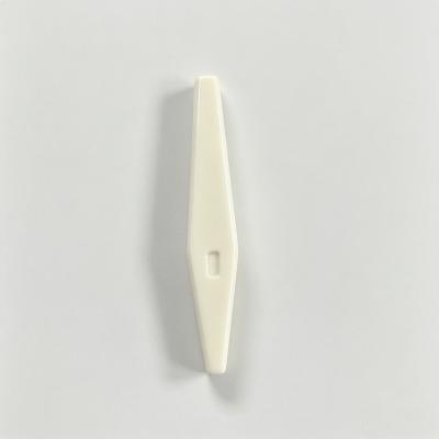 China Dielectric Alumina Ceramic Bar Custom Alumina Rod High Compressive Strength for sale