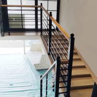 China Stair Aluminum Handrail Post Indoor Extruded Fence 4x4x10 3x3x10 6x6x12 for sale