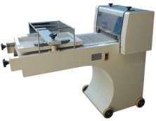 China Commercial Toast Moulder 220V 380V 1000-3000 Pcs H High Productivity Bakery Equipment for sale