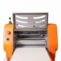 China 370mm Mini Dough Sheeter 0.4KW 1 Phase 2.5kg Rolling Weight Commercial Dough Pressing Machine for sale