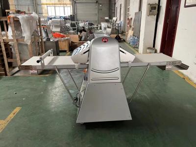 China Commercial Vertical Dough Sheeter 6.5kg Max Dough Weight 0.5-38mm Roller Range 220V/380V for sale