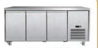 China Industrial Refrigeration Equipment with 3 Doors Worktable Chiller - GN1/1 Size for sale