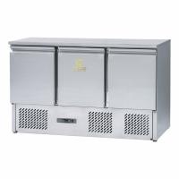 China SS304 3 Doors Worktable Chiller GN1/3 1365mm Industrial Refrigeration 2~8℃ for sale