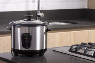 China Mechanical Control Panel 220V Kitchen Rice Cooker Iron in Black/White/Blue Color for sale