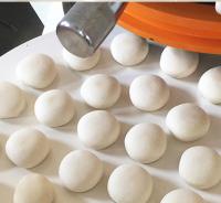 China Electric Pizza Bread Making Machinery Semi Automatic Dough Divider And Rounder 30-100g Capacity 2800pcs/Hour for sale