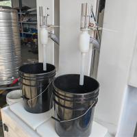 China Anti Corrosion Toilet Cleaner Liquid Filling Machine Semi Automatic Bottle Filler Acidic 20L Jerry Can Weighing for sale