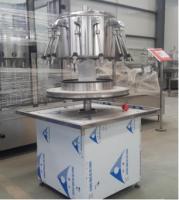 China Semi Auto Rotary Juice Fruit Vinegar Liquid Filling Machine Line for Glassbottle 1000 Bph for sale