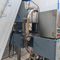 China Automatic 500ml Shampoo Pump Bottle Screw Capping Machine High Speed Desktop Liquid Filling for Glass Jar Metal Cap Servo for sale