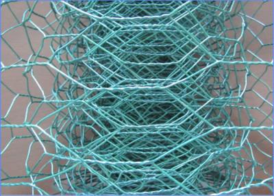 China 1/2 Inch Hexagonal Wire Mesh 13mm PVC Coated with Double Edged Wires for Animal Enclosures for sale