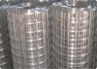 China Green Welded Wire Mesh Rolls 30m Length 0.5-2.4m Width with Stainless Steel or Low Carbon Steel Material for sale