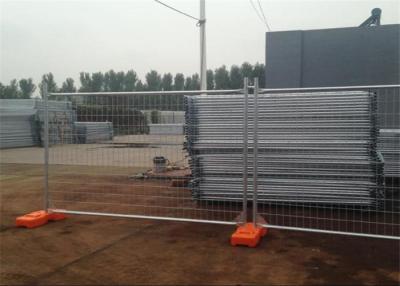 China Galvanized Temporary Metal Fencing 2.4m x 2.1m with 3mm Wire Diameter Anti-Climb Security Panels for sale