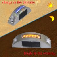 China Solar Powered IP68 Waterproof LED Light  Solar Road Stud Lights for sale