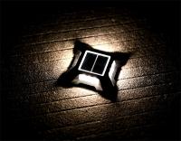 China Aluminum Waterproof Powered Solar Deck Light For Outdoor Pathway for sale