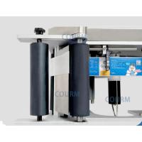 China COUURM Manual wine beer glass bottle juice plastic oil bottle self adhesive transparent label desktop labeling machine for sale