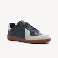 China Genuine Leather Casual Athletic Sneakers for Women Flat Heel Rubber Outsole 37 for sale