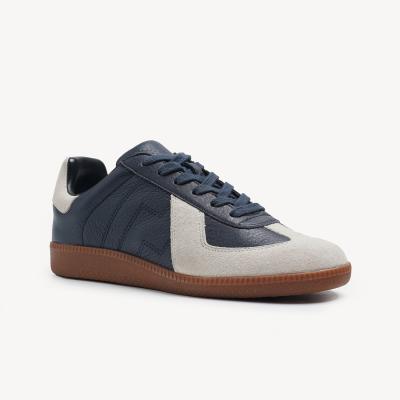China Genuine Leather Casual Athletic Sneakers for Women Flat Heel Rubber Outsole 37 for sale