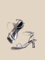 China Women's Chunky Heel Dress Shoes Apricot Leather Strap 9cm Heel for sale