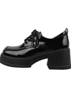 China Fashion Black Flat Loafer Shoes 4CM Heel Height Patent Cowhide Leather Square Toe for sale