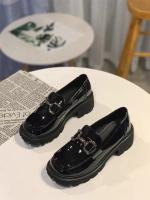 China Fashion Black Flat Loafer Shoes with 4CM Heel Height Custom Color Options for sale