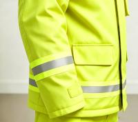 China 600Bar Water Jetting Safety Suit High Pressure Industrial Safety Coveralls Puncture Resistant for sale