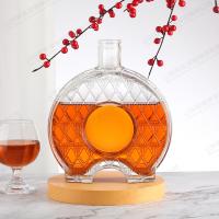 China Rubber Stopper Sealing Type Large Crystal Wine Decanter for Whisky Xo Glass Bottle for sale