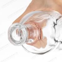 China Body Material Glass Customized Transparent Whiskey Bottles for Bar Party Wedding Gifts for sale