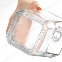 China 1500ml Red Wine Decanter Crafted from High Borosilicate Glass for Wine Lovers' Pleasure for sale