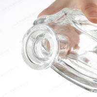 China Classic Square Clear Packing Wine Bottle With Glass Lid 500ml 750ml 1000ml for sale