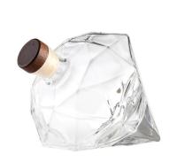 China Unique 350ml 500ml 25oz 750ml Transparent Glass Wine Bottle OEM ODM for sale
