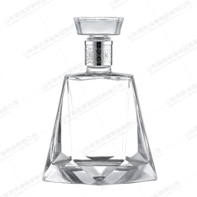 China Customied Bottle Color Unique Shape 500ml Glass Vodka Decanter for Acceptable Customer's Logo for sale