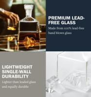 China 500ml Clear Glass Whiskey Decanter Dispenser for Liquor Hot Stamping Surface Handling for sale