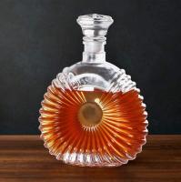 China 800ml Glass Decanter Sealed Plug Bottle for Whisky and Brandy Exquisite Craftsmanship for sale