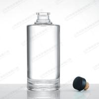 China Customized Xo Transparent Glass Bottle 500ml 750ml Whisky Gin Bottle With Cork Stopper for sale