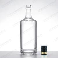 China Customized 700ml 750ml 1000ml Square Glass Wine Alcohol Drinking Bottle Vodka Whisky Gin Bottle With Heat Shrink Cap for sale