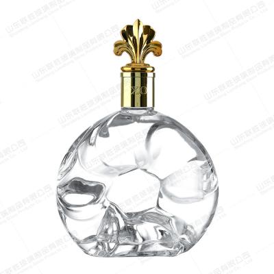 China Clear 750 Ml Bottles White Wine Empty Liquor Glass Bottle Vodka Whisky Custom Shape for sale
