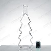 China Other Beverage 500ml Christmas Tree Glass Bottles with Screw Cap Clear Empty Decoration for sale