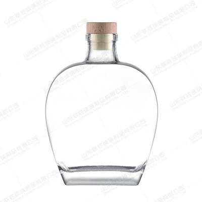 China Transparent Wine Glass Empty Bottles 70cl Glass Bottle for Spiritueux Vodka Whisky for sale