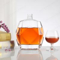China Customized Flat Glass Bottle 375ml 500ml 750ml 1000ml Whiskey Liquor Bottle for Home Bar for sale