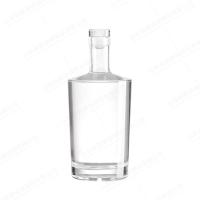 China OEM/ODM Acceptable 750ml Thick-bottomed Prismatic Glass Bottle for Vodka for sale