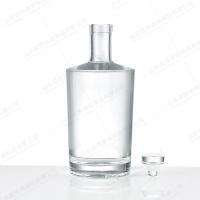 China OEM/ODM Acceptable 750ml Thick-bottomed Prismatic Glass Bottle for Vodka for sale