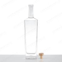 China Acceptable Customer's Logo Crystal Flint 700ml Spirit Glass Bottle for London Dry Gin for sale