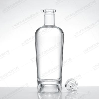 China Base Material Glass Glass Whiskey Vodka Bottles with Custom Size Accepted 500ml 750 Ml for sale