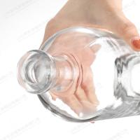 China Base Material Glass Glass Whiskey Vodka Bottles with Custom Size Accepted 500ml 750 Ml for sale