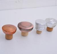 China Clear Wine Bottles Stopper 750ml With T Shape Wooden Cap Customized Color Bottle Cap for sale