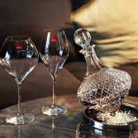 China End Glass Collar Industrial Wine Decanting Bottle with Lid and Rotating Gyro Tumbler for sale