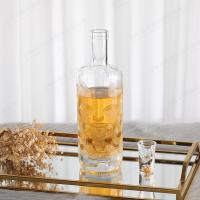 China Healthy Lead Free Glass Bottle For Whiskey Vodka Brandy Gin Rum Screen Printing for sale
